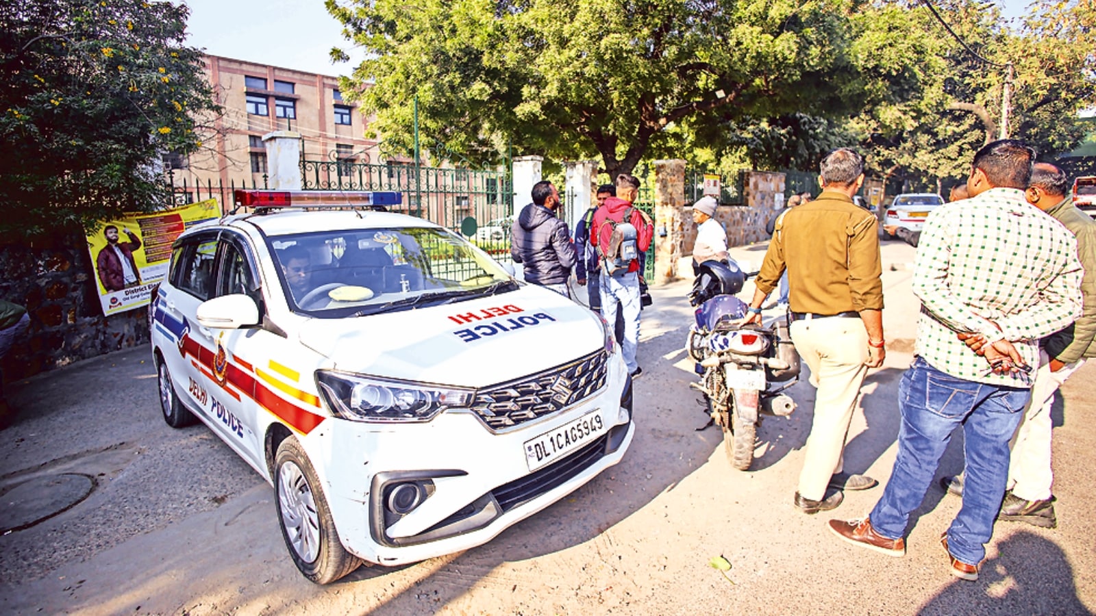 School bomb threats: Delhi Police crack case, find evidence linking ...