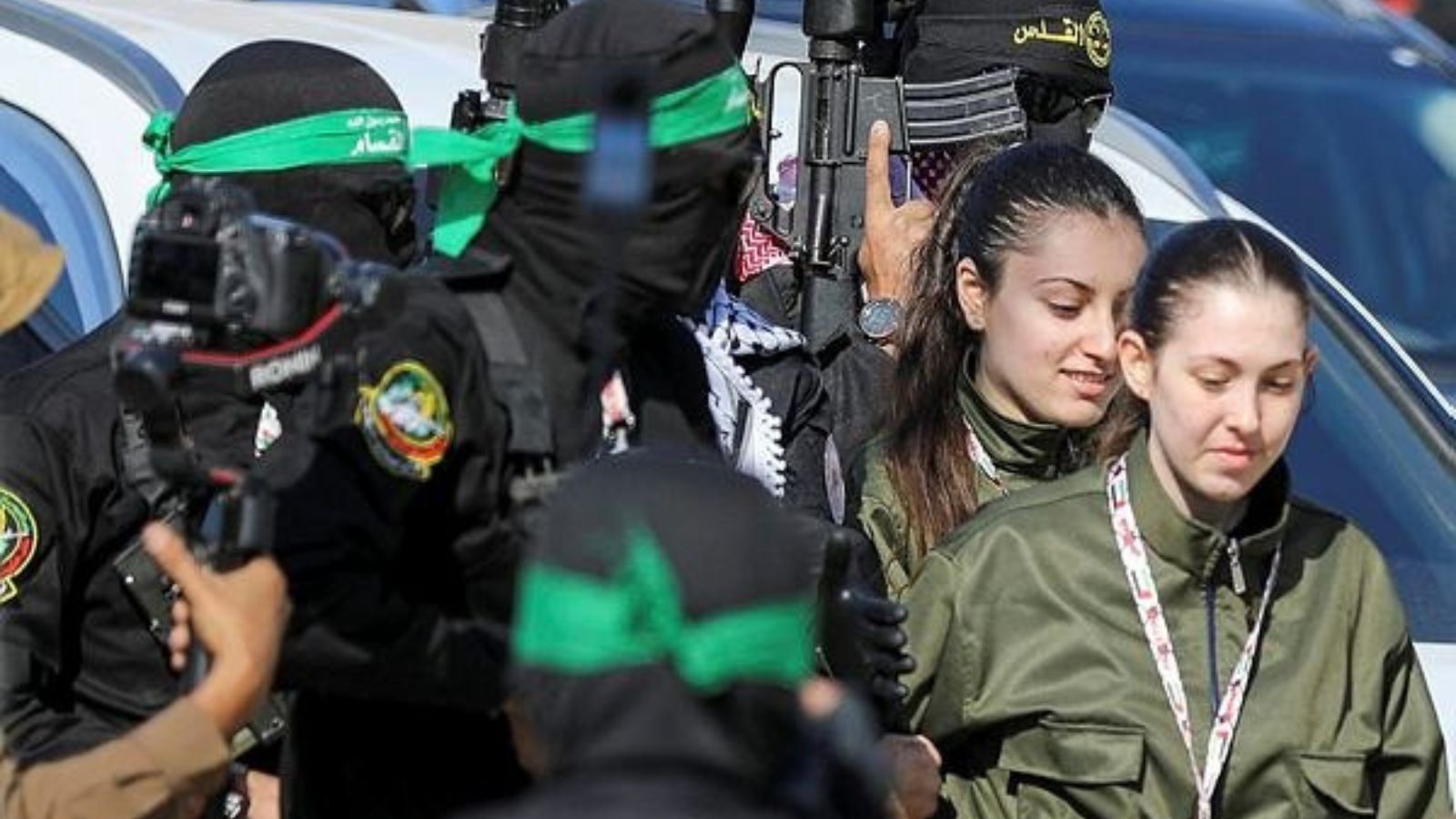 Hamas hands four Israeli hostages over to Red Cross in Gaza in second ...