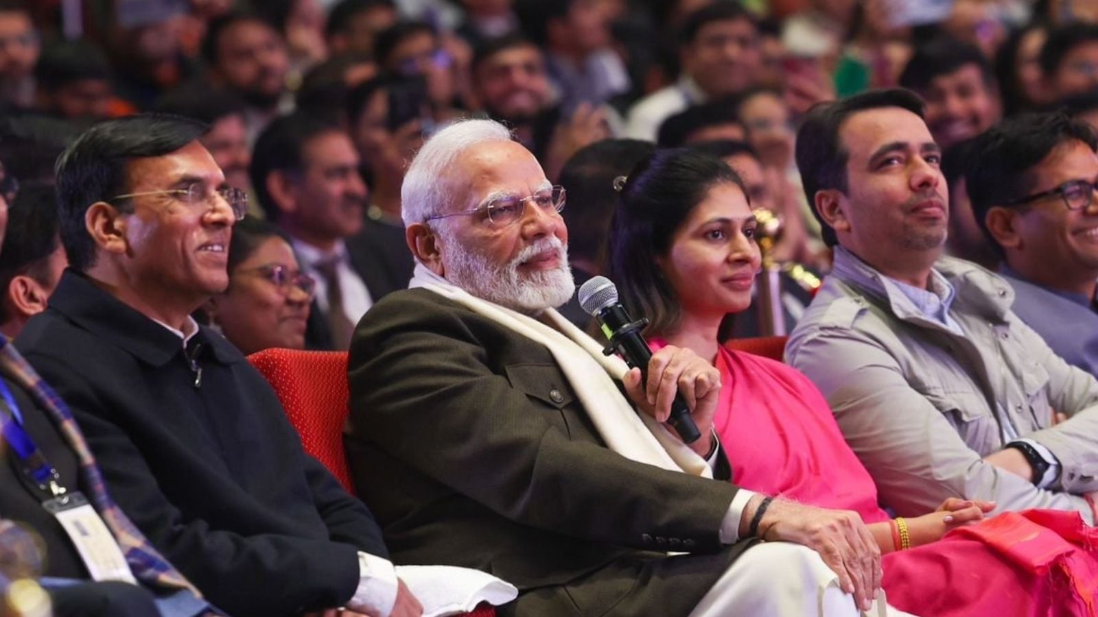 PM Modi to youth: Step out of comfort zone to build Viksit Bharat by ...