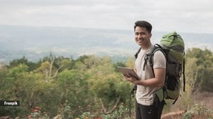 Shah Rukh Khan makes sure Chandrayaan-3 scientist gets moment in the spotlight, wins hearts ...