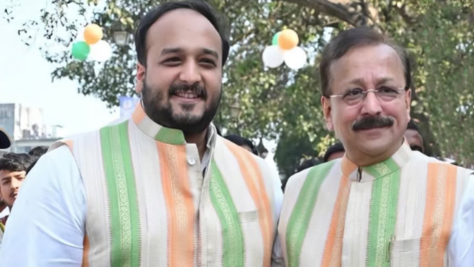 Baba Siddique murder case: Zeeshan Siddique mentions 10 builders, two ...