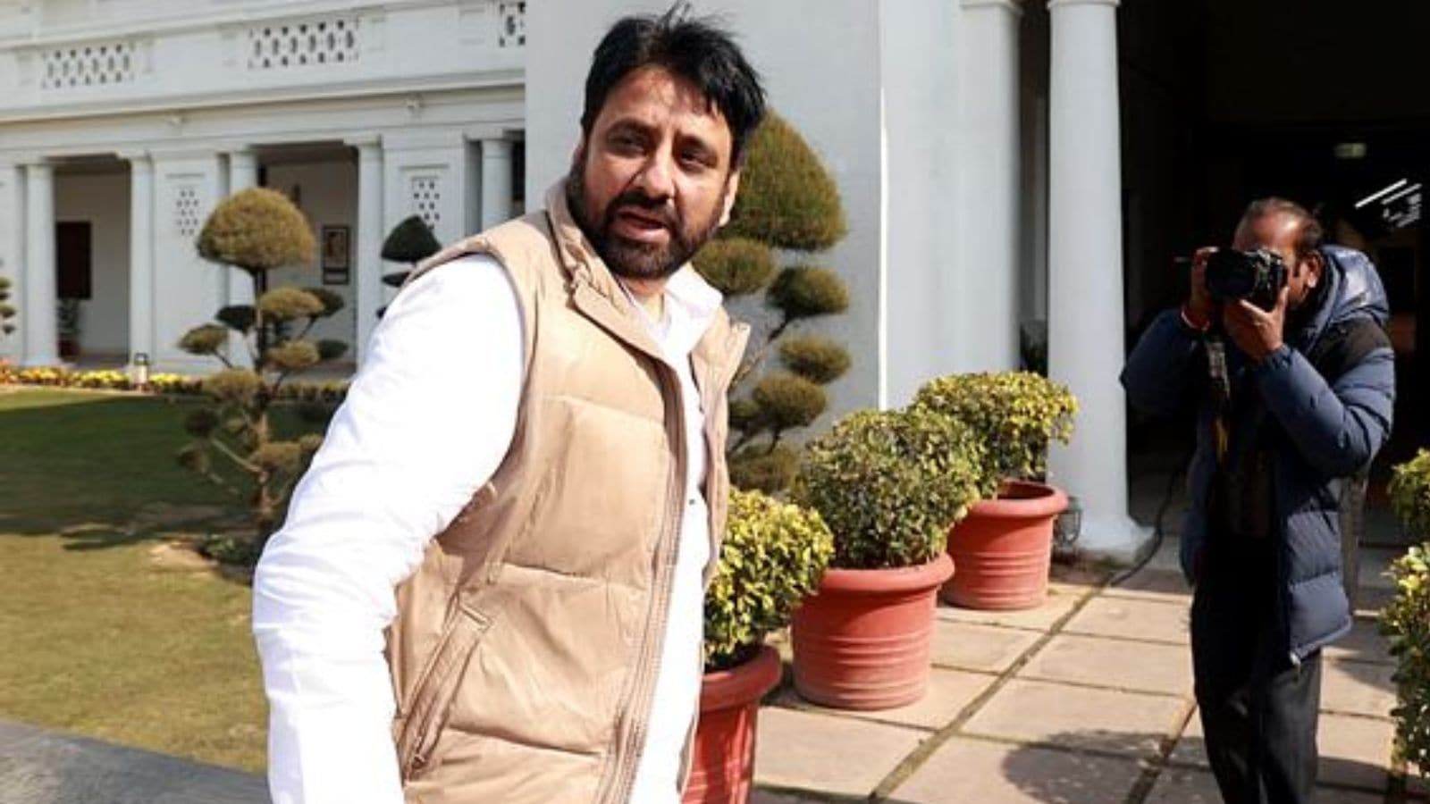 AAP MLA Amanatullah booked for obstructing arrest of man: Delhi Police | Delhi News - The Indian ...