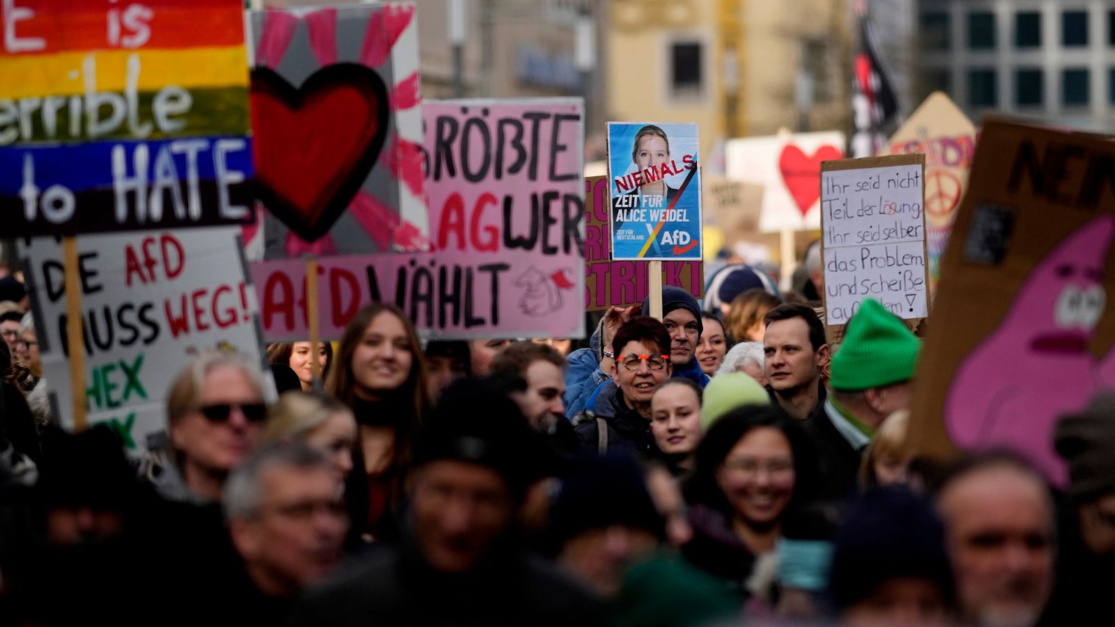 In photos: Mass protest in Germany against far-right ahead of election ...