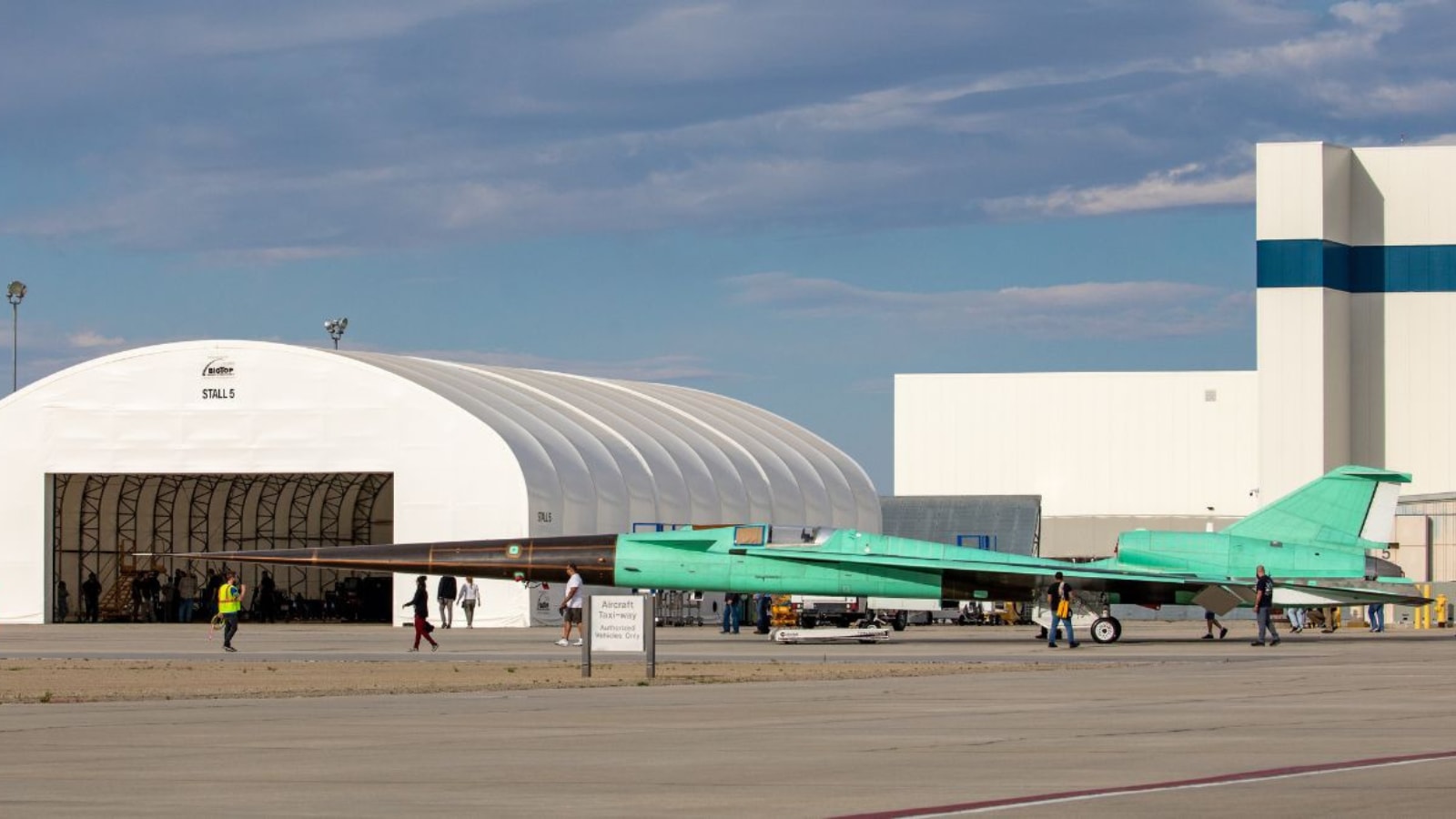 NASA fires up X-59, a supersonic jet with a top speed of 1,489 kmph ...