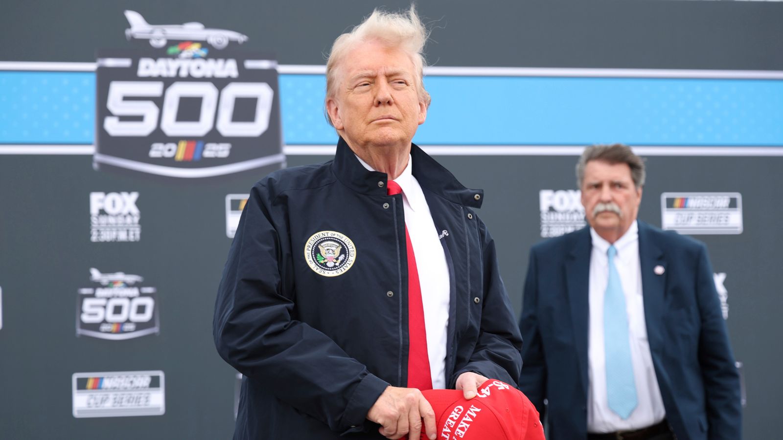 Video: Donald Trump joins Daytona 500, rides ‘The Beast’ around track ...