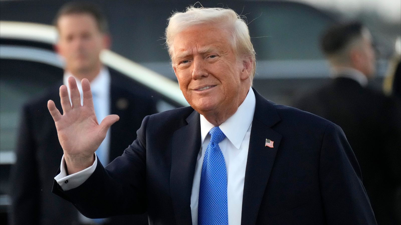 Trump strikes back at Biden, revokes security clearance and briefings ...