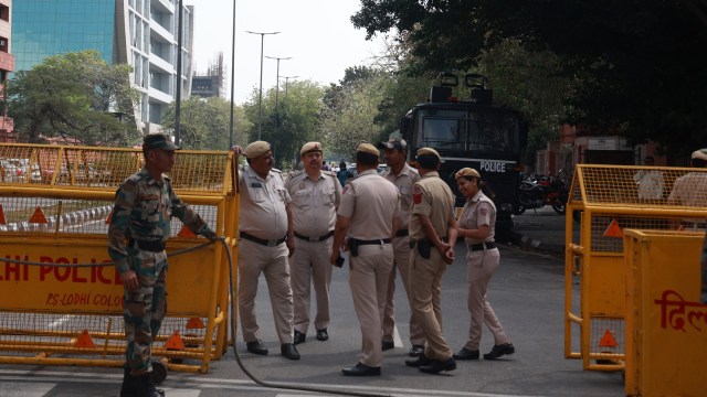 NAAC inspection committee chairman, JNU professor among 10 held by CBI ...