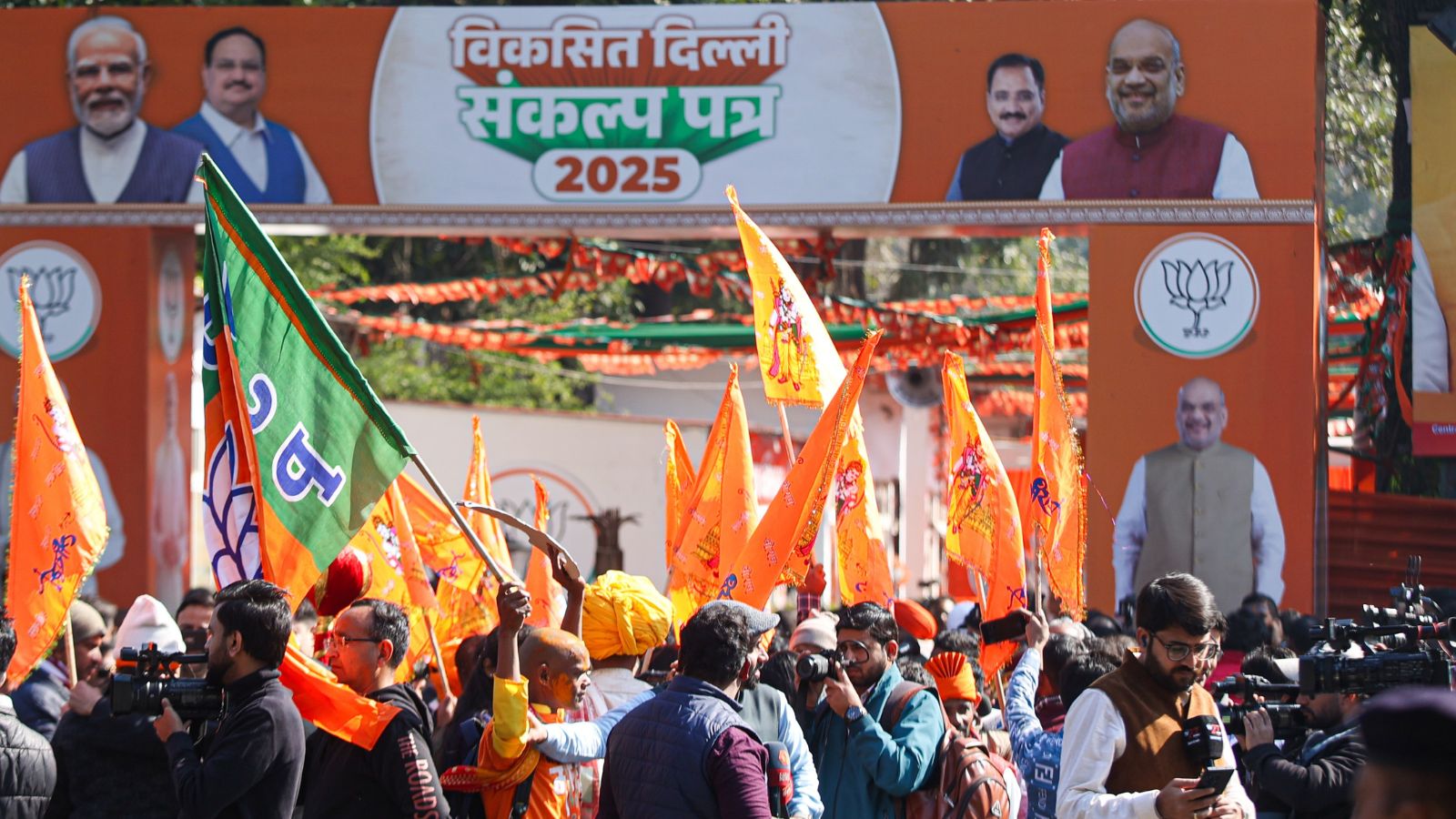 BJP gets to work to deliver top poll promise — Rs 2,500 aid to Delhi women by mid-March | Delhi ...