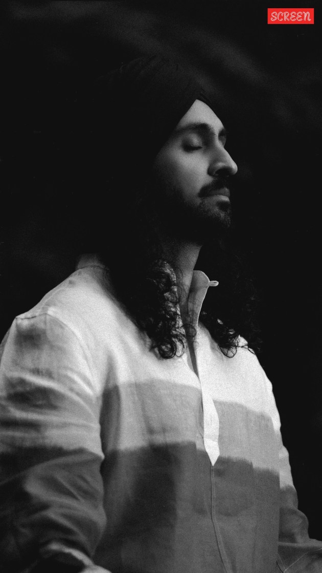 Mahashivratri 2025: Parineeti Chopra-Raghav Chadha visit Kashi ...