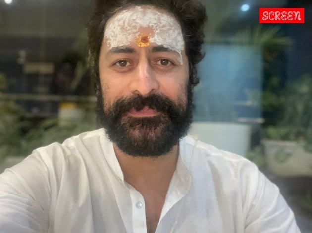 Mahashivratri 2025: Parineeti Chopra-Raghav Chadha visit Kashi ...