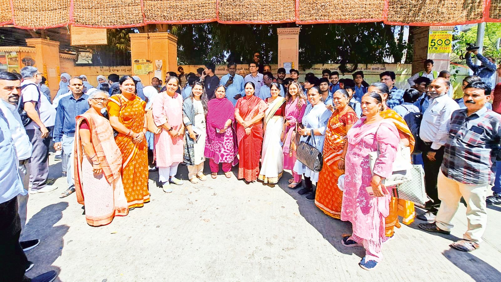 Heat Action Plan: ‘Cool Bus Stop’ launched at Lal Darwaja | Ahmedabad ...