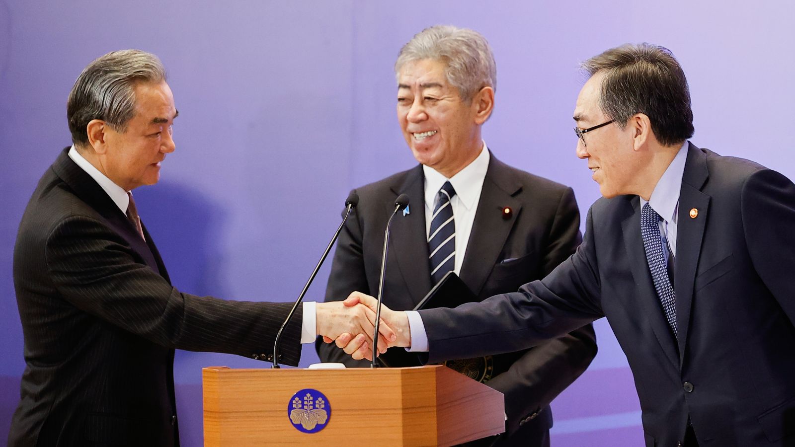 Japan, China, South Korea discuss trilateral cooperation | News Today ...