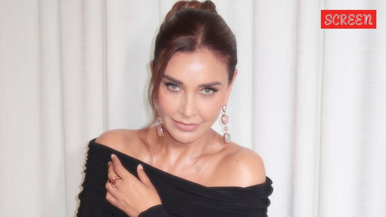 Lisa Ray calls out Air India for rejecting her 92-year-old ailing ...