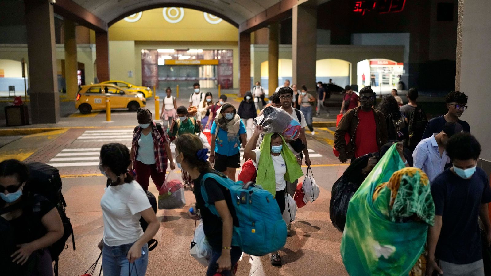 Panama releases US-deported migrants amid human rights concerns | World ...