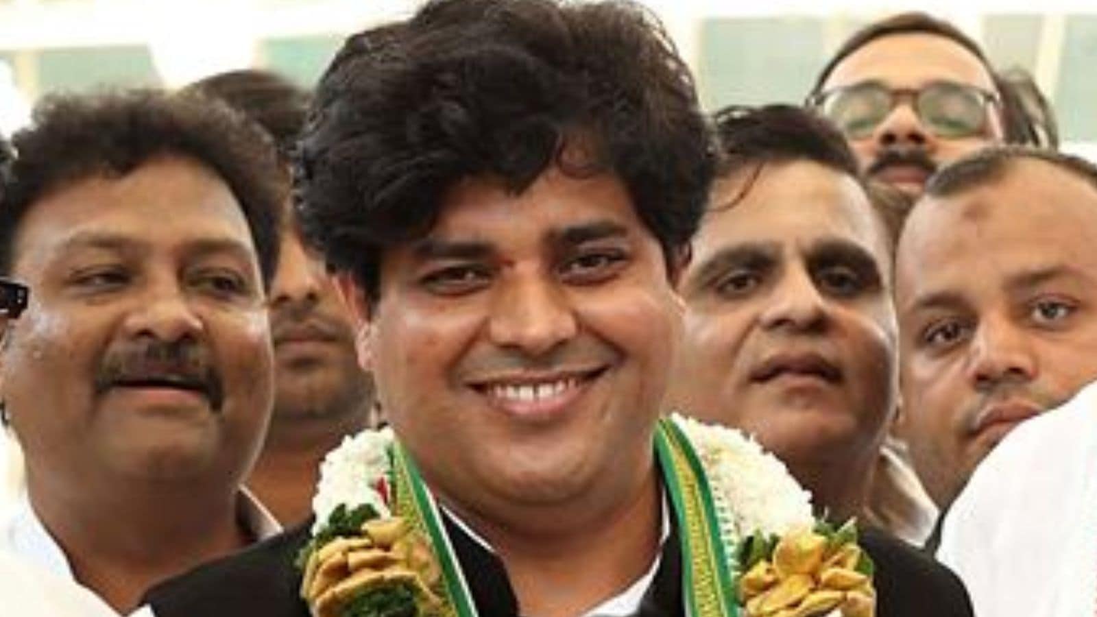 SC pulls up Gujarat Police over case against MP Imran Pratapgarhi ...