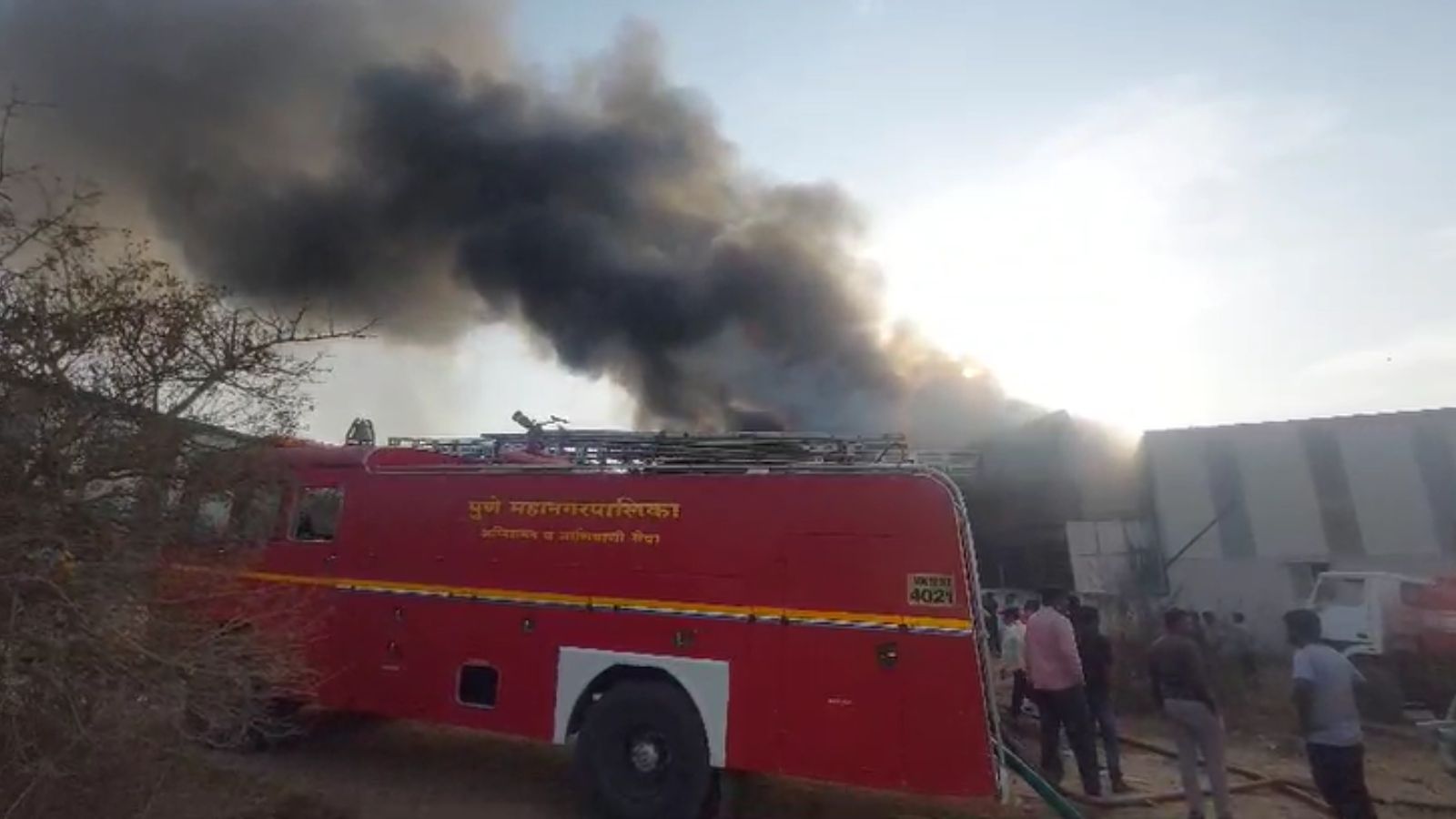 Electric vehicles storage unit in Pune catches fire, dousing operations ...