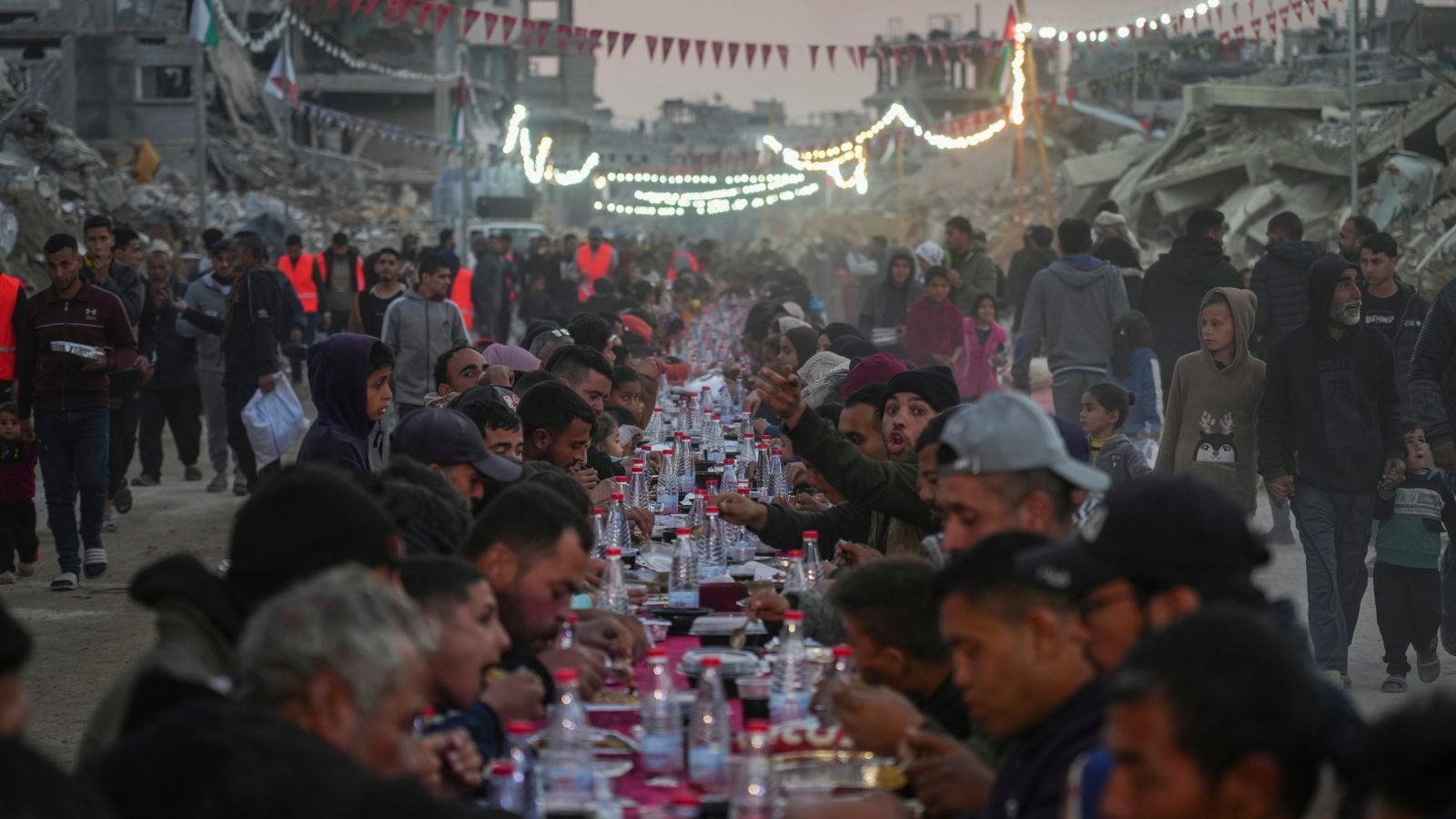 Gaza celebrates Ramadan amid ceasefire and uncertainty | World News ...