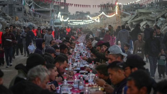 Gaza celebrates Ramadan amid ceasefire and uncertainty | World News ...