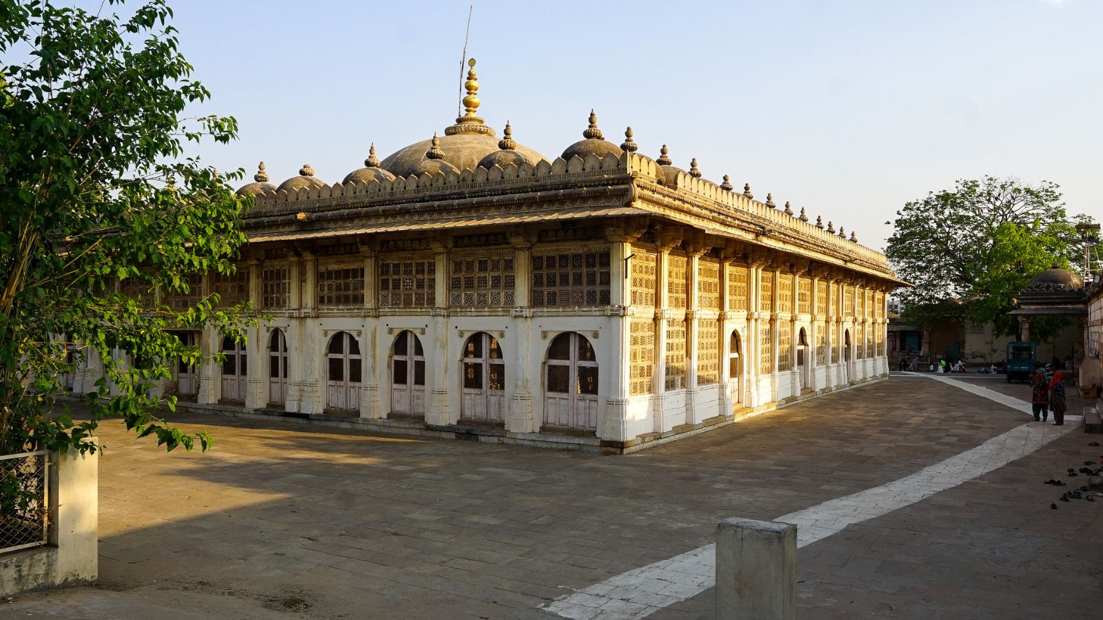 Know Your City | Sarkhej Roza, Ahmedabad’s cultural and architectural ...