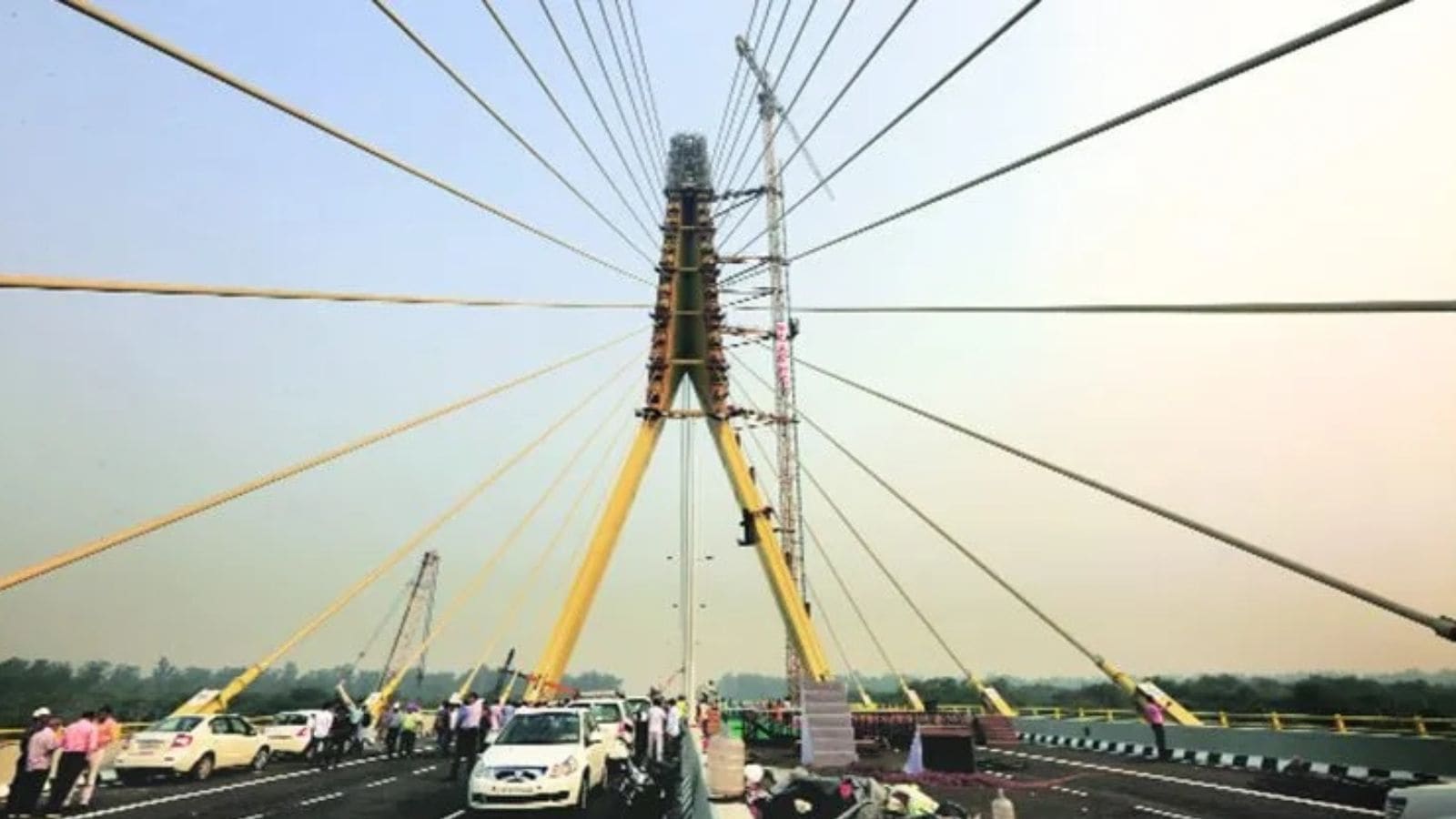 Take over Signature Bridge: Delhi Tourism dept writes to PWD | Delhi ...