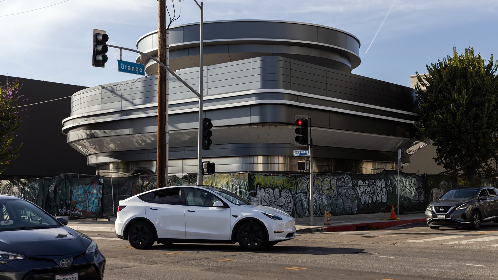 Elon Musk gets ready to enter the restaurant business | Food-wine News ...