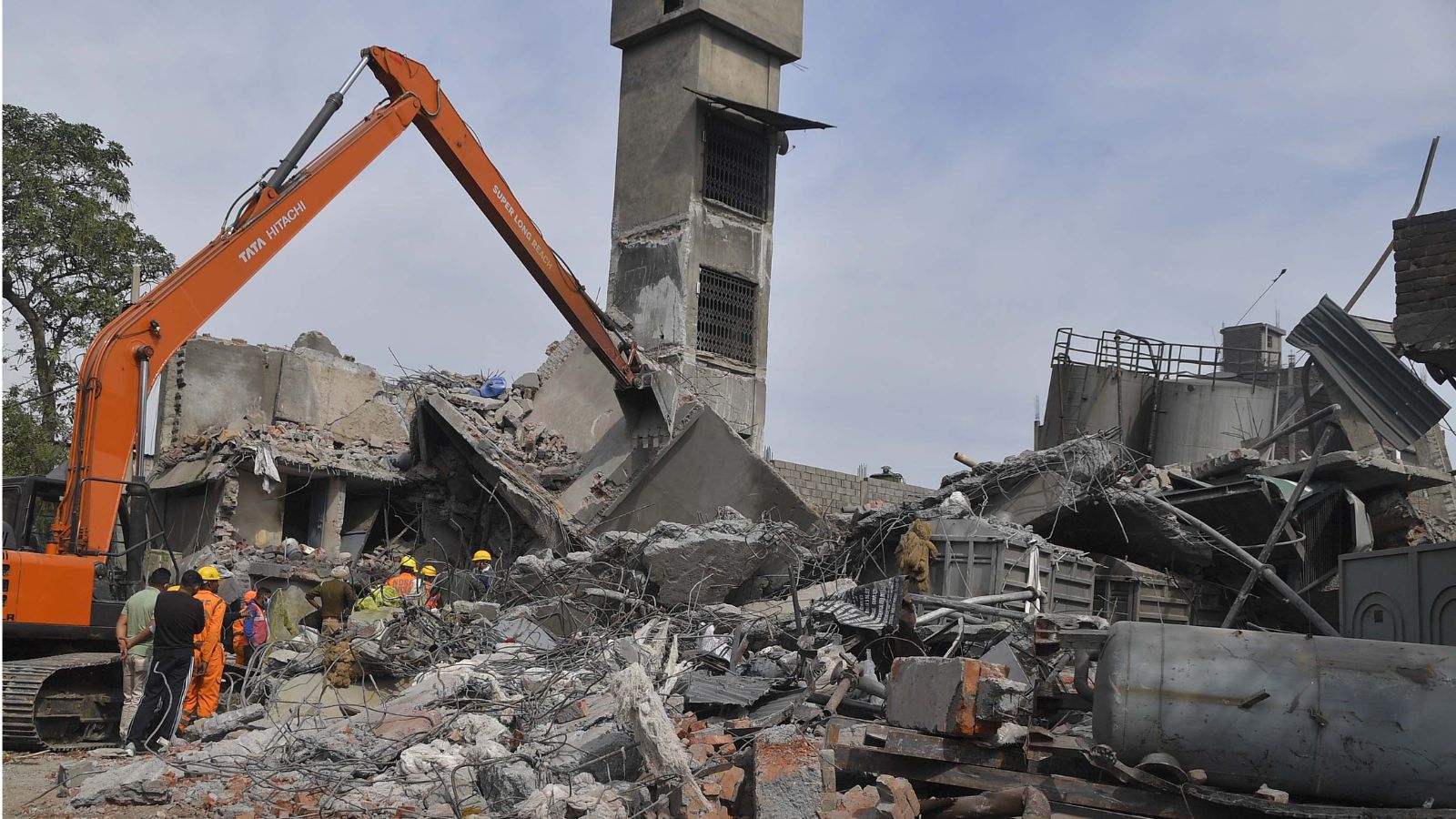 Ludhiana factory collapse toll reaches 3, Punjab govt announces Rs 2 ...