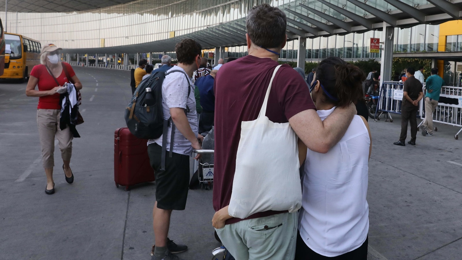 10 foreign nationals deported from Delhi for illegal stay | Delhi News ...