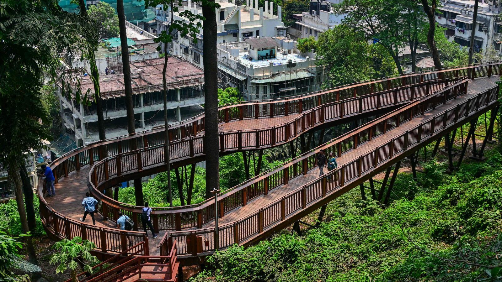 Malabar Hill walkway opened: Entry capped at 200 persons at a time ...