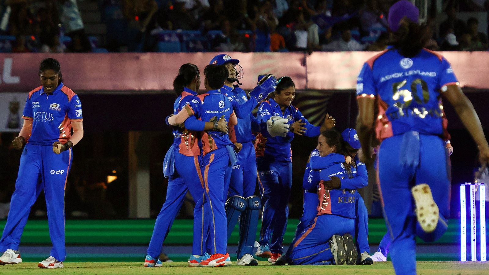 Mumbai Indians beat Delhi Capitals by 8-runs to clinch their second WPL ...