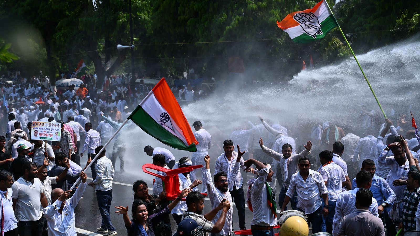 Violence rocks area around Odisha assembly as Congress workers, police ...