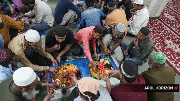 In pictures: How India is celebrating the holy fasting month of Ramadan | Lifestyle Gallery News ...