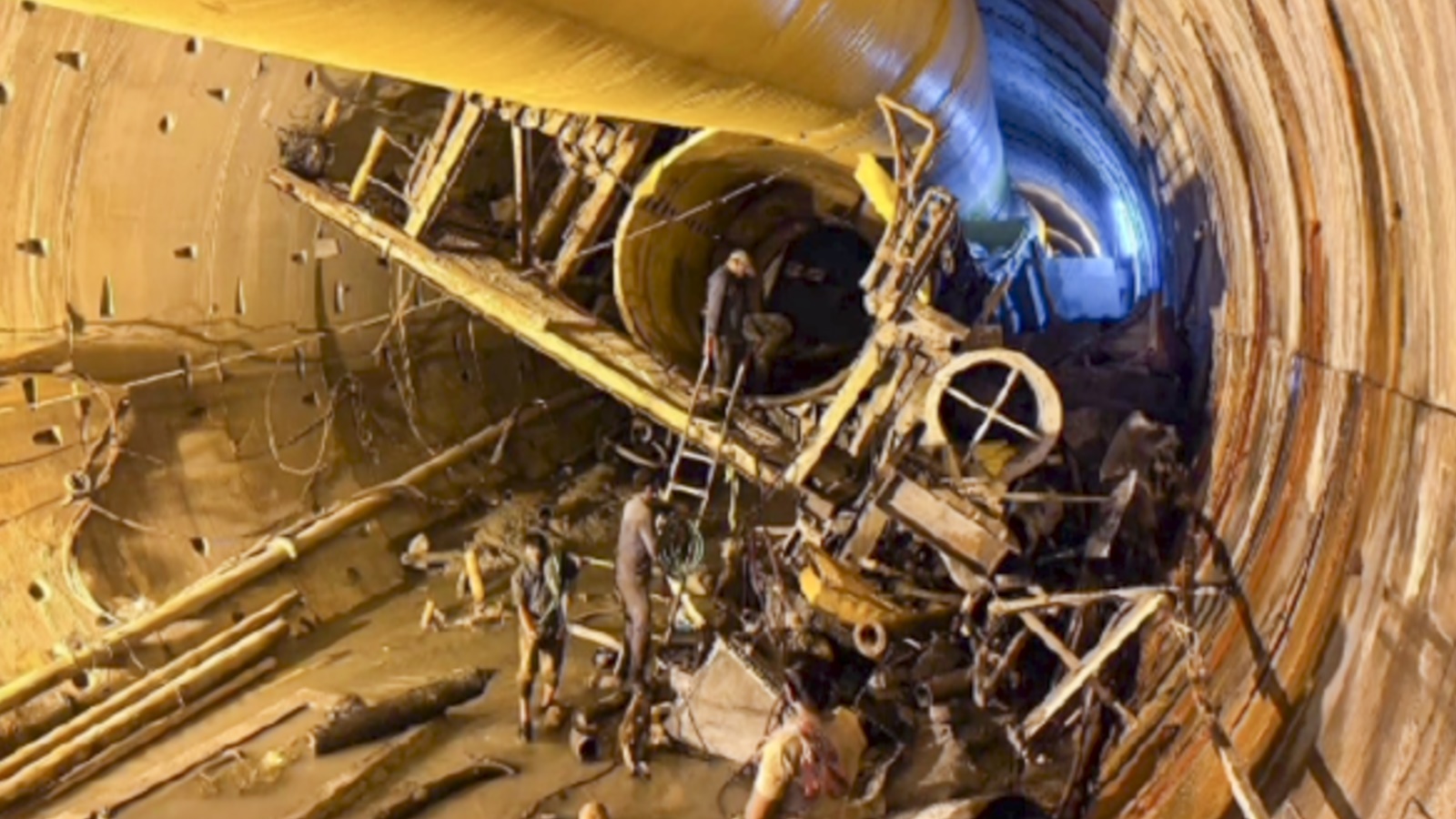 Telangana tunnel collapse: Robots join search operation | India News ...