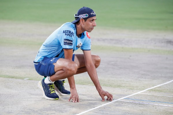 Ashish Nehra story: Unbreakable spirit inside a battered body | Ipl ...