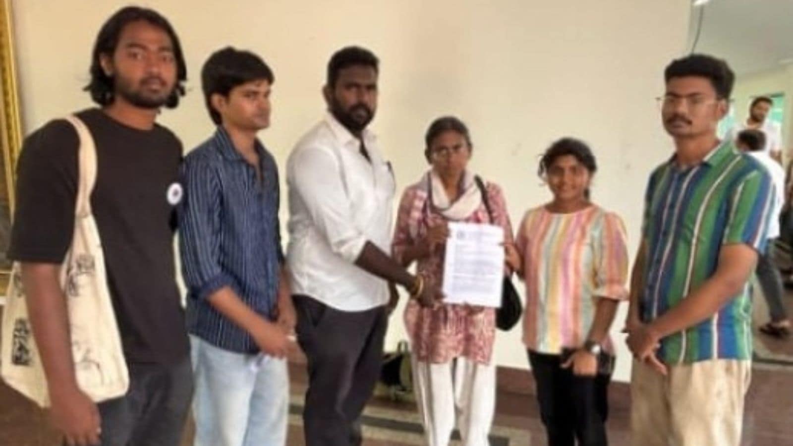 Kancha Gachibowli land issue: UoH Students’ Union meets Telangana AICC in-charge Meenakshi ...