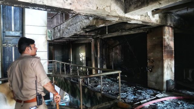 ‘Broke the window with my helmet, jumped from first floor’: Panic at ...