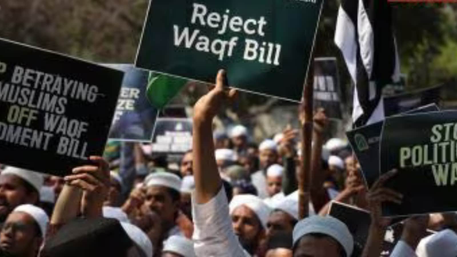 300 get notices for black armband Waqf Bill protest in Muzaffarnagar ...