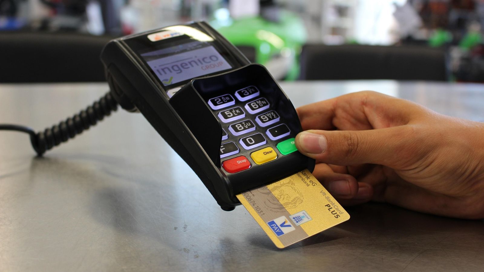 Credit card defaults up 28% last year, touched Rs 6,742 crore ...