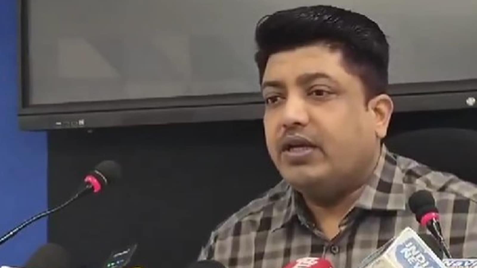 Customs official, 2 cops among 10 held as Navi Mumbai police bust ...