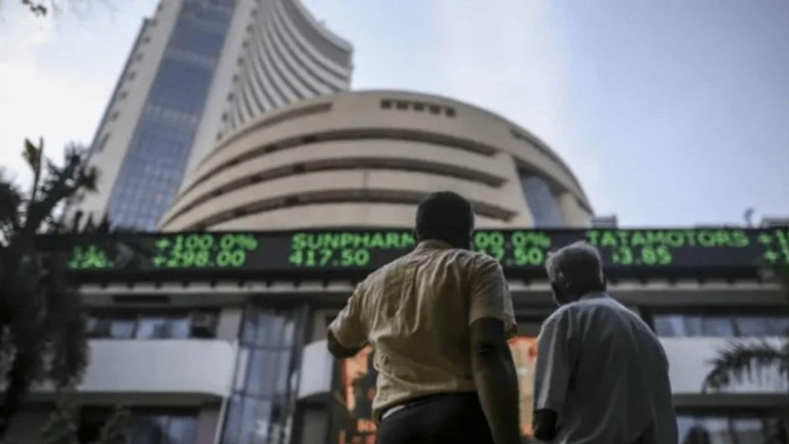 Stock markets rally 1.3%, RIL shares jump over 5%: What’s driving the ...