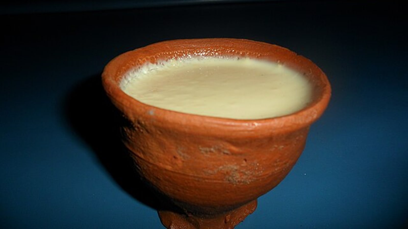 Is curd actually cooling or heating in nature?