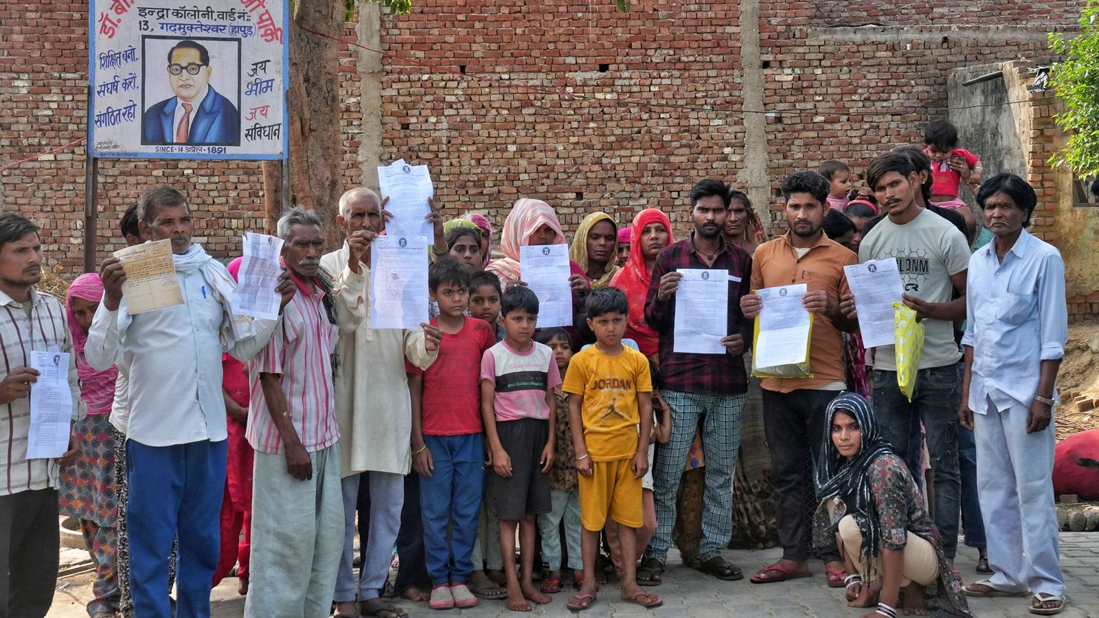 Eviction notices to 41 Dalit families in Hapur withdrawn, inquiry on ...