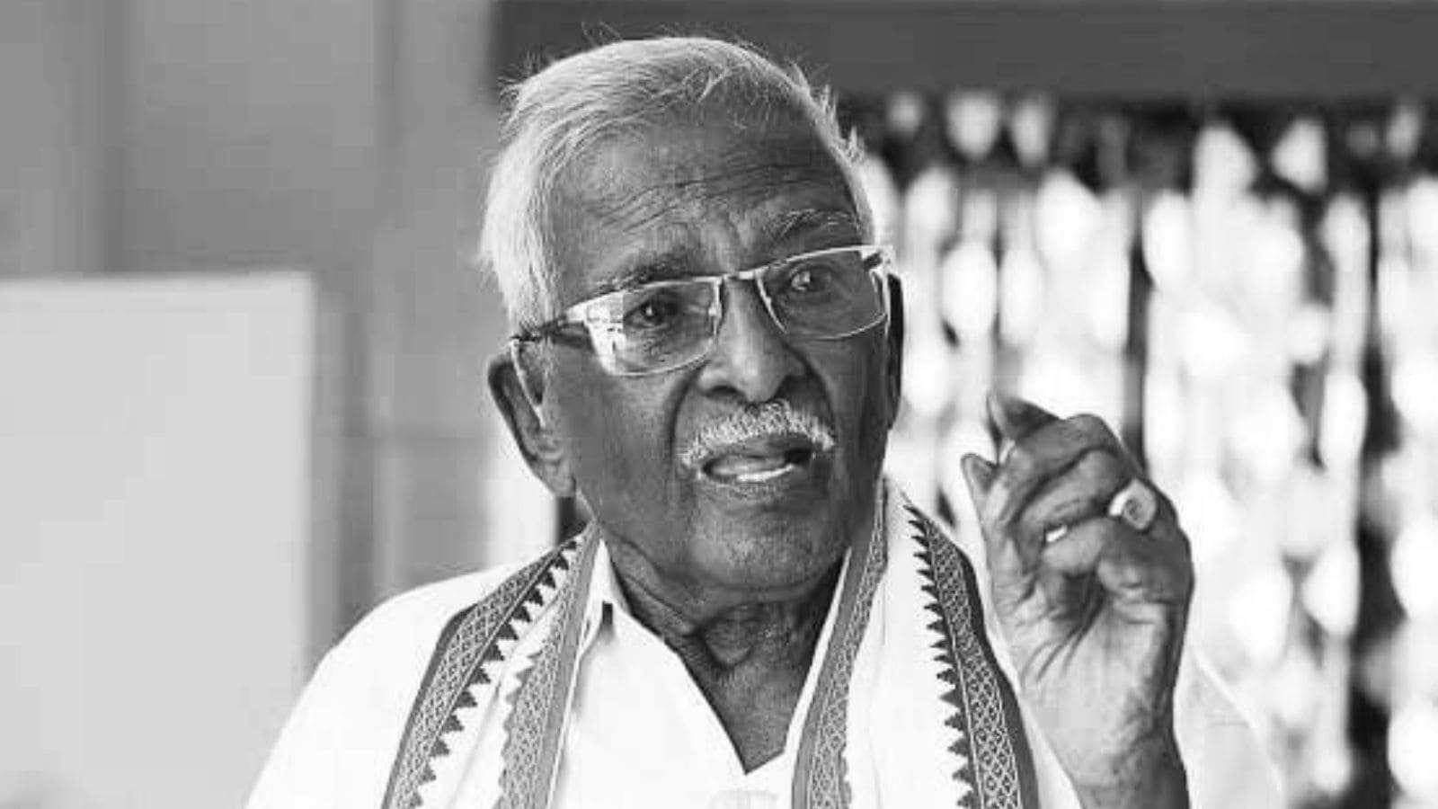 Cong veteran Kumari Ananthan, crusader for use of Tamil in Parliament ...