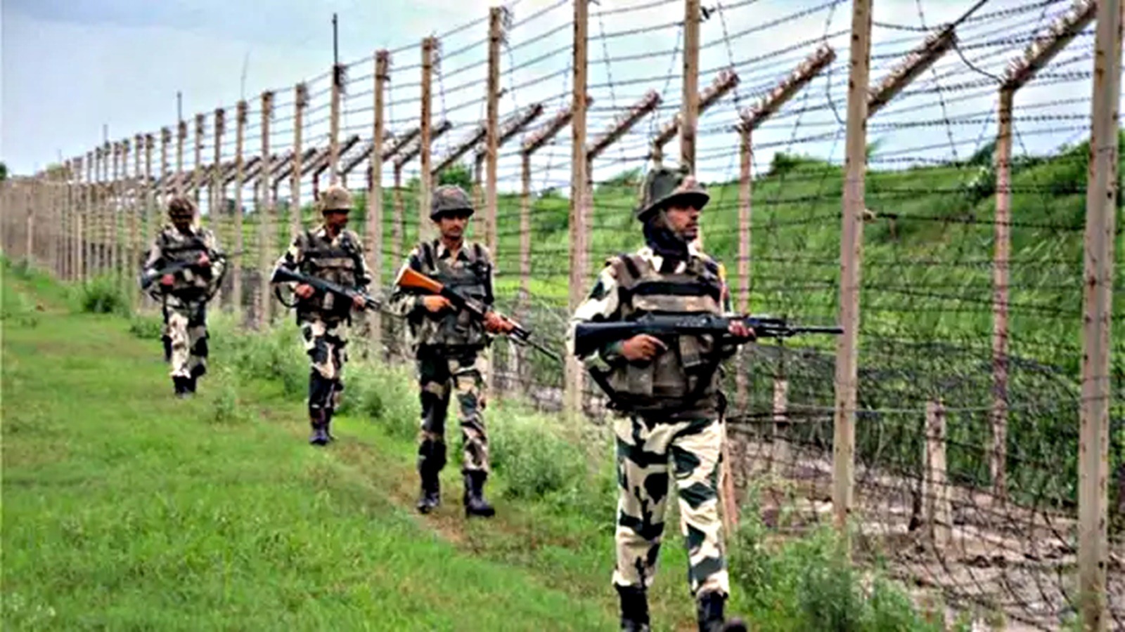 Pakistan violates ceasefire at LoC for the fourth night, India responds ...