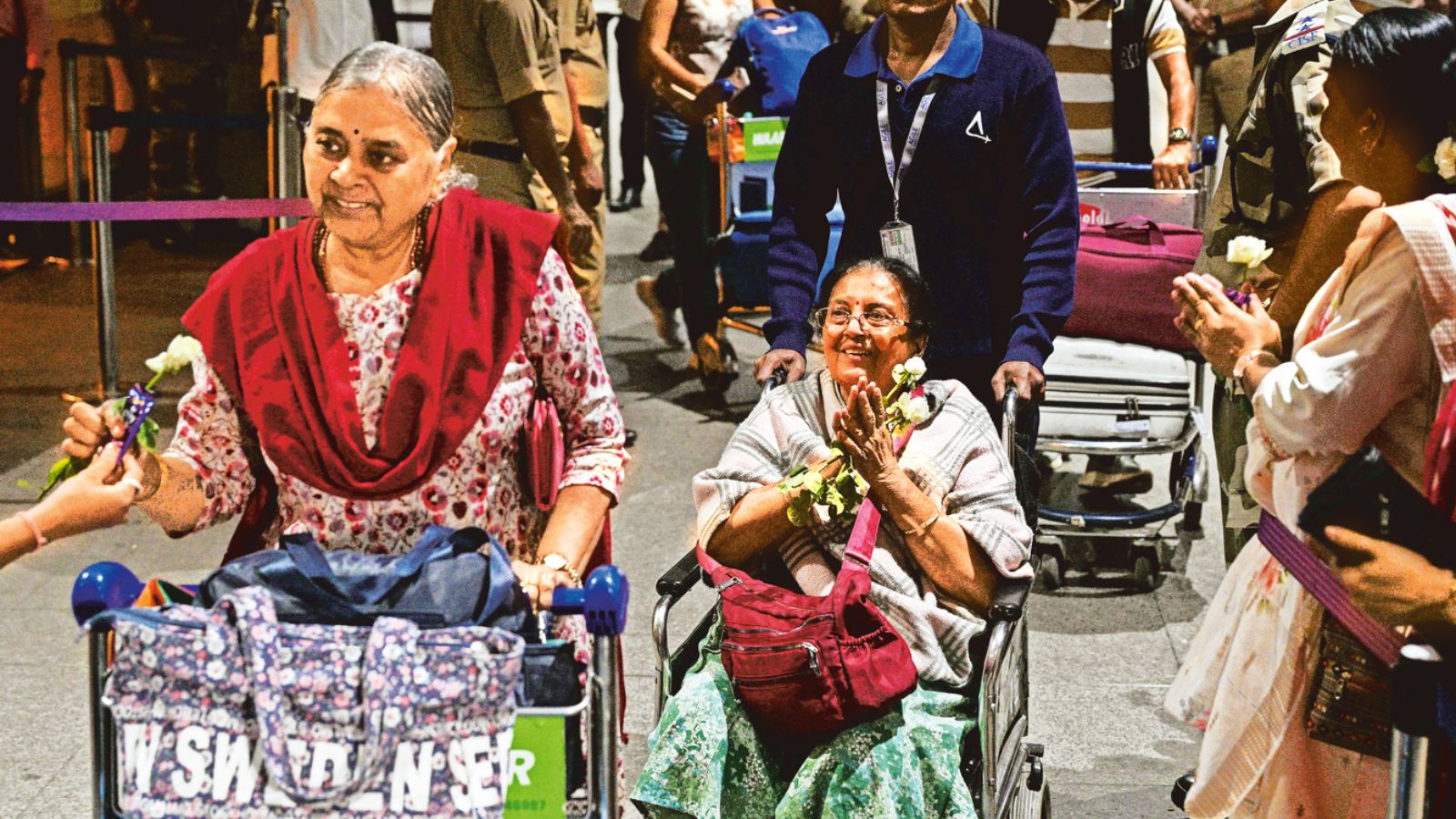 ‘Fear replaced the fragrance of flowers’: Tourists back to Mumbai from ...