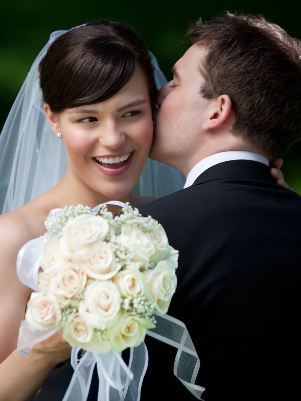 Can a kiss on the ear damage hearing? Experts explain