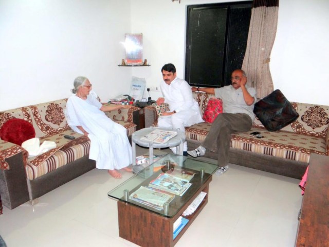 Former Gujarat health minister Hemaben Acharya passes away at 92 ...