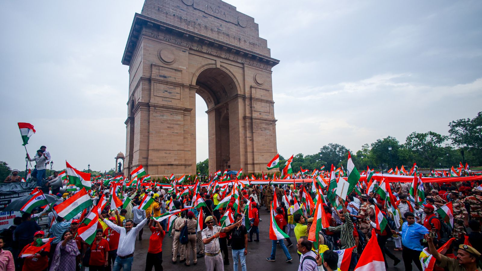 At yatra in heart of Delhi, a show of Tricolours and solidarity with ...