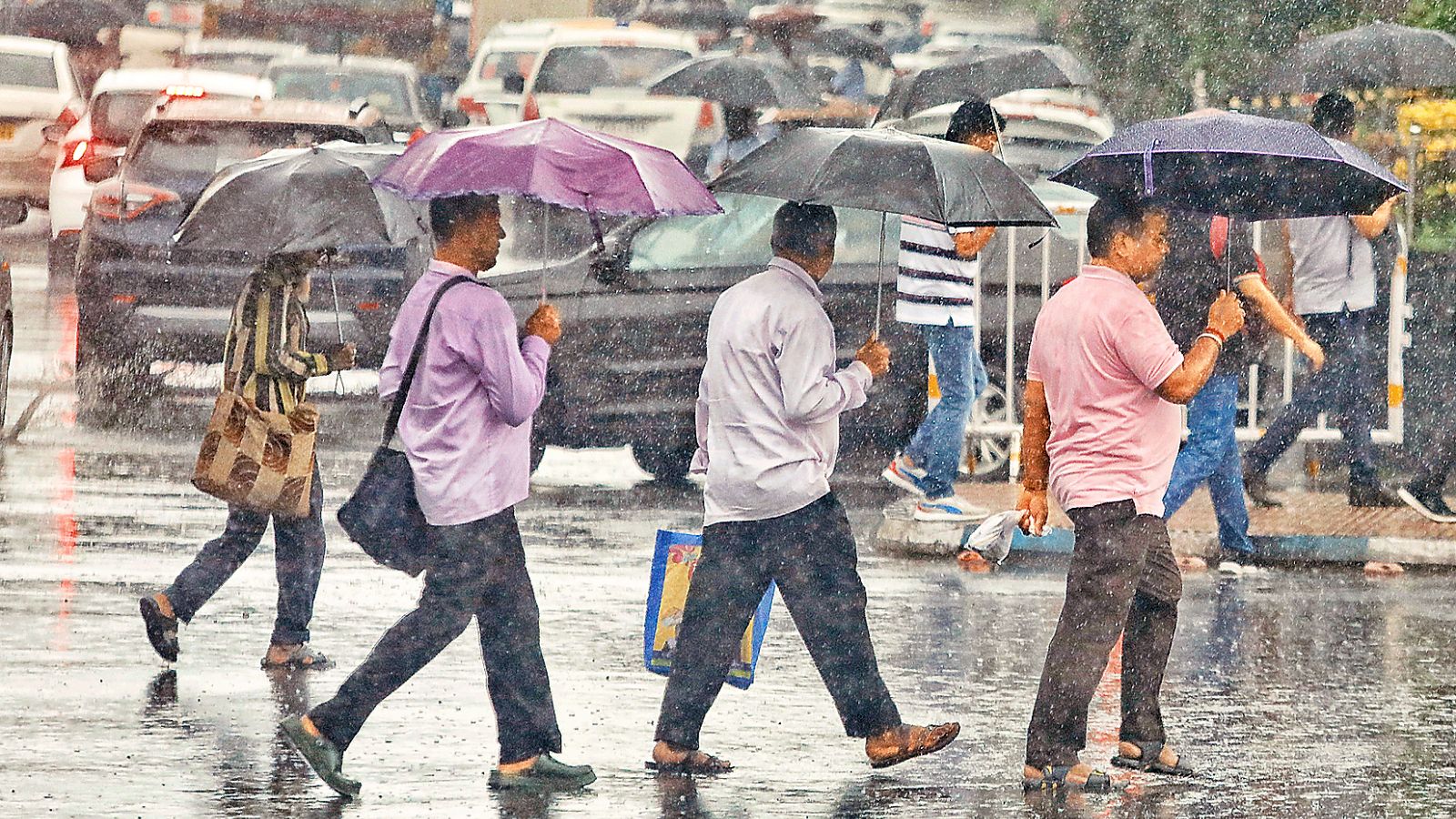 Deep depression triggers heavy rain & rough seas; control room on alert ...