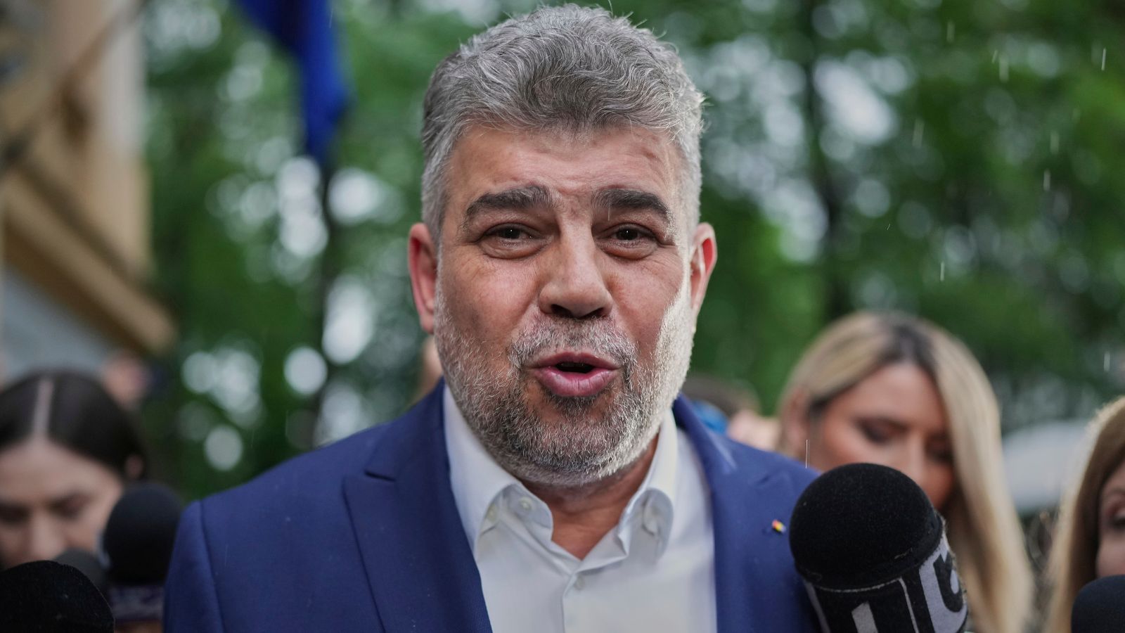 Romania PM resigns after far-right wins first-round of president vote ...