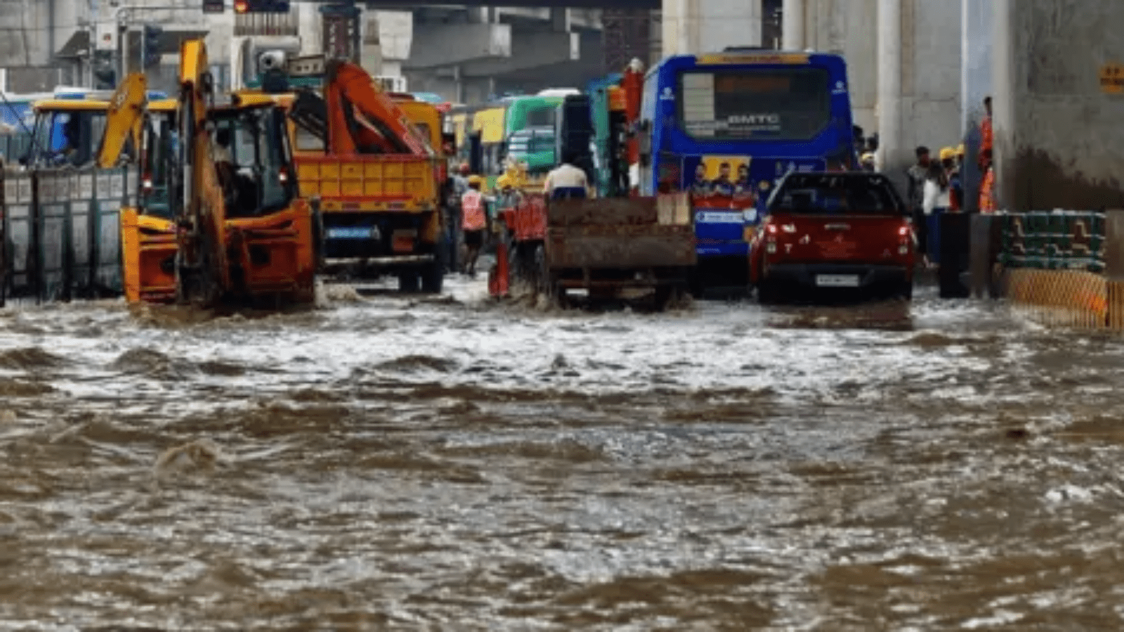 Bengaluru floods: Siddaramaiah announces trenchless tech, aid for ...